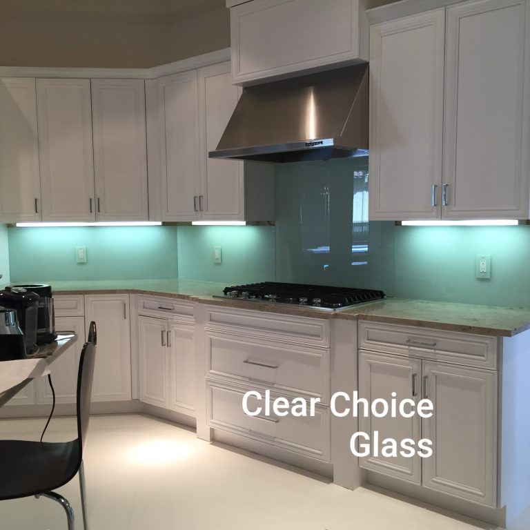 Lighted Glass Backsplash - Clear Choice Glass & Specialties Orlando
